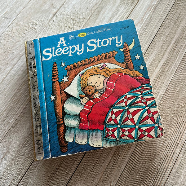 [SPECIAL EDITION SMALL BOOK] A Sleepy Story – Art Journaling the Magic